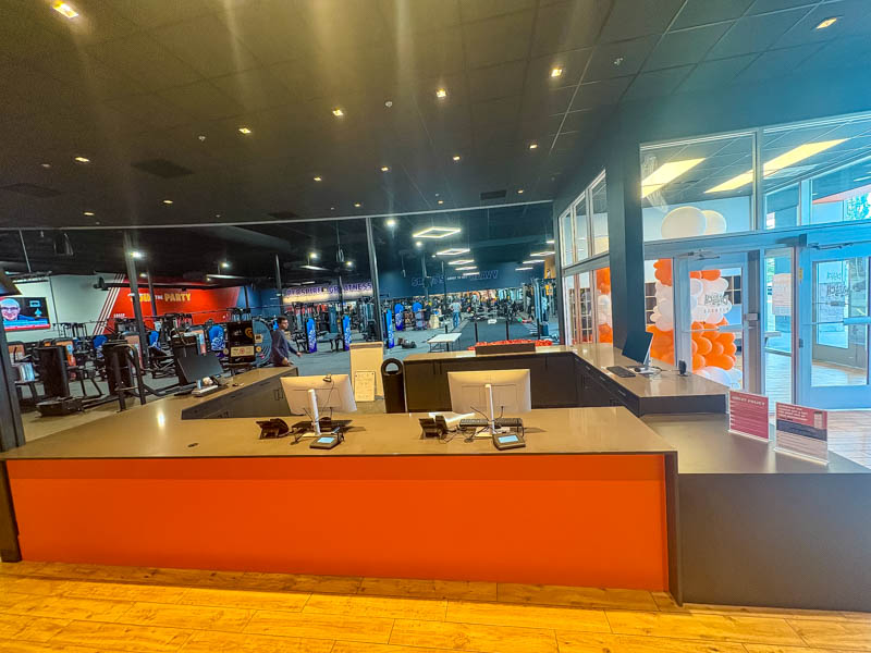 Crunch Fitness - Blackwood Millwork LTD